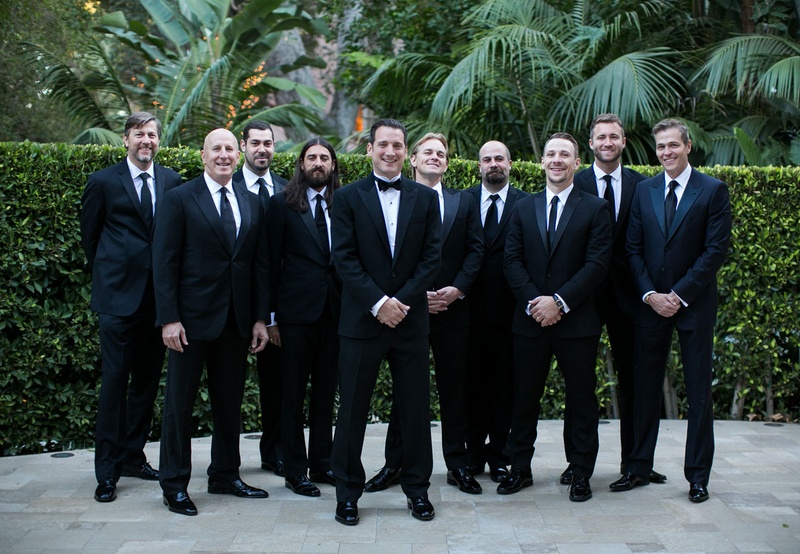 Grooms & Groomsmen Photos - Groom in Bow Tie & Groomsmen in Ties ...