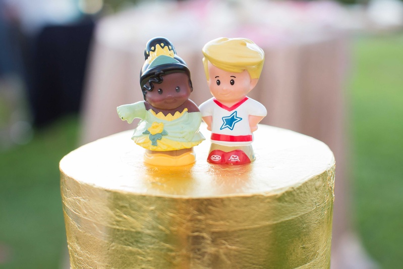 Cakes & Desserts Photos - Fisher-Price Little People Cake Toppers ...