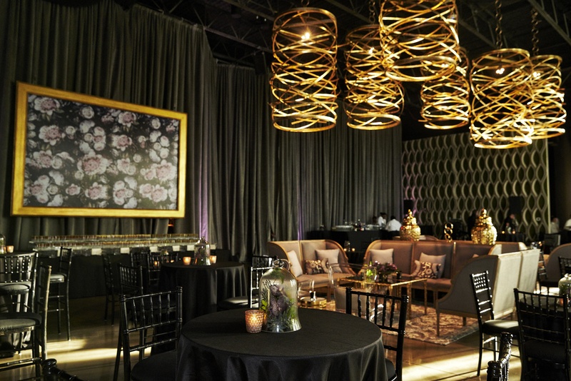 Reception Décor Photos - Chic Lounge Area for Cocktail Hour - Inside ...