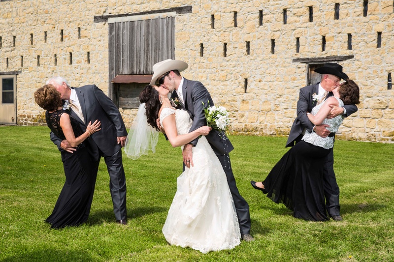 Guests & Family Photos - Parents of the Bride and Groom Kissing ...