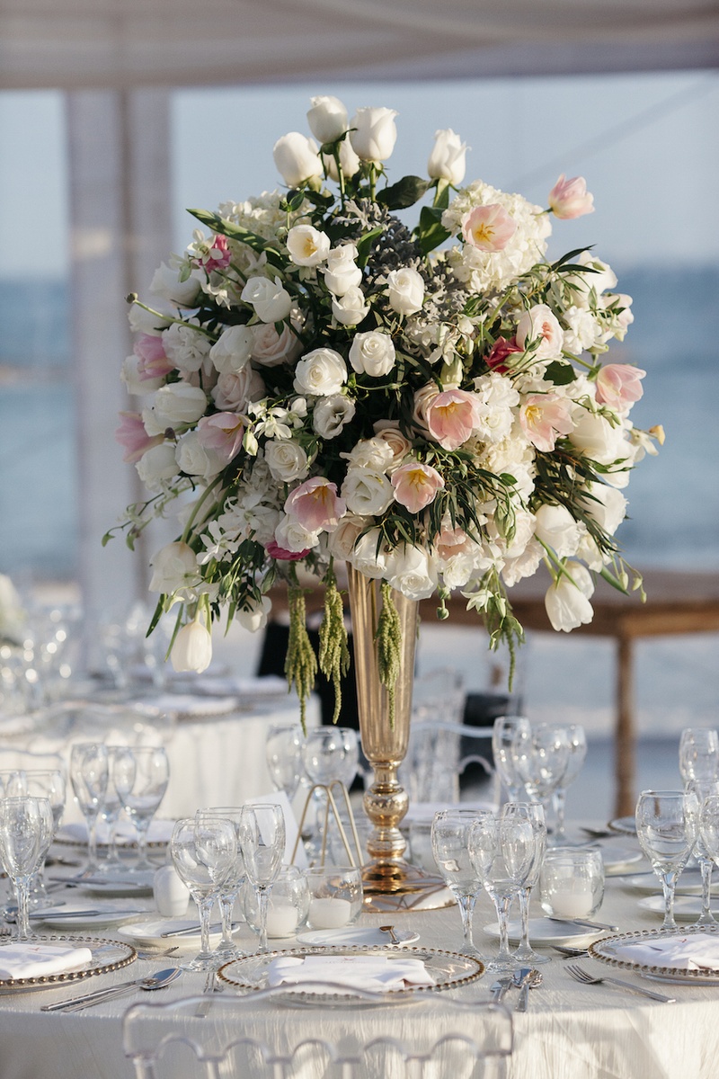 Neutral Wedding Table Centerpieces