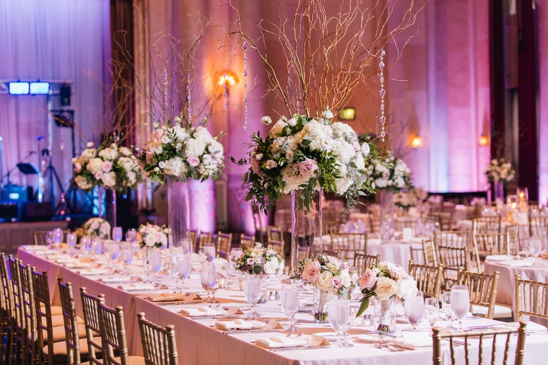 Reception Décor Photos - Long Dinner Table with Alternating Floral ...