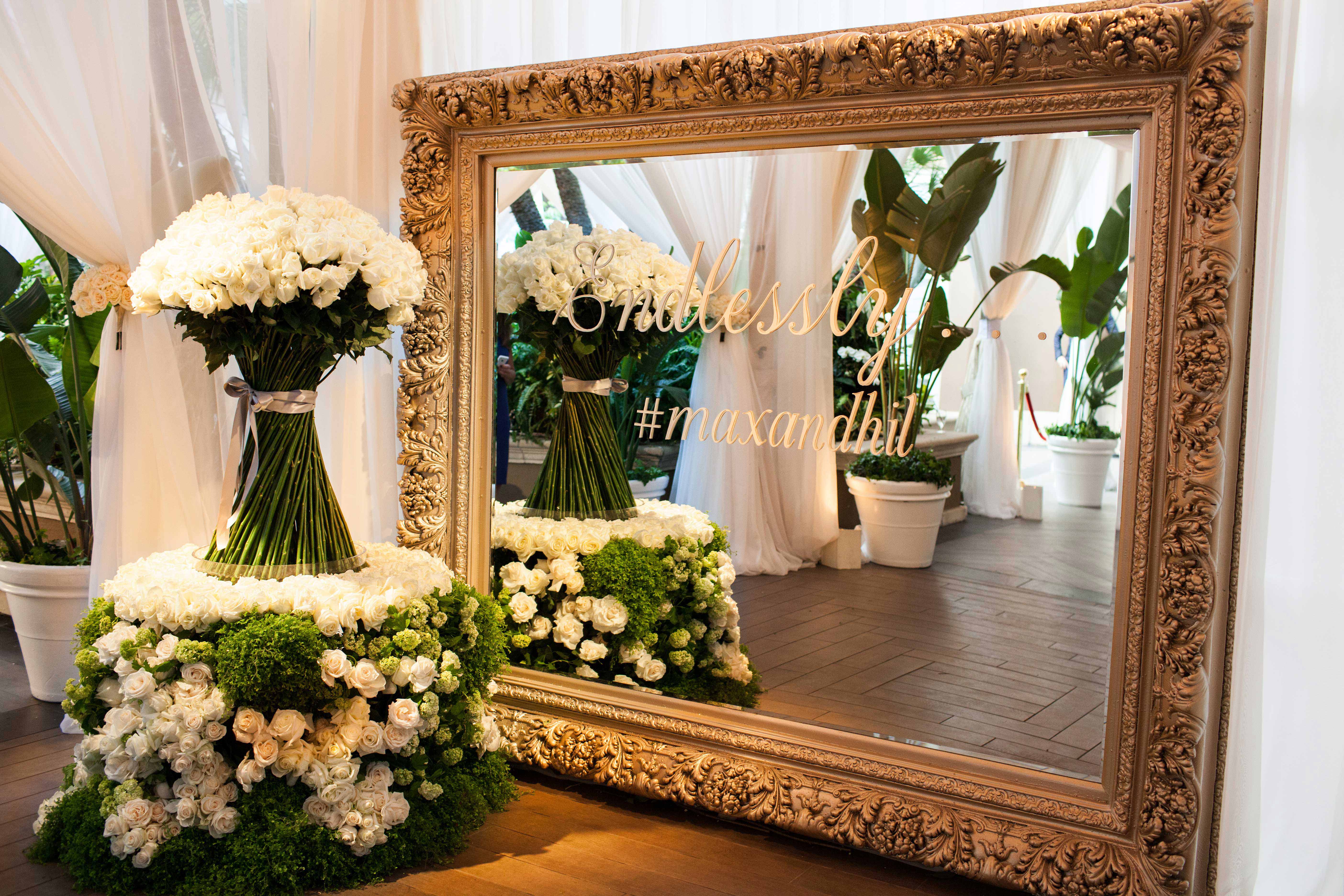 Beautiful Ways to Incorporate Mirrors Into Your Wedding Décor