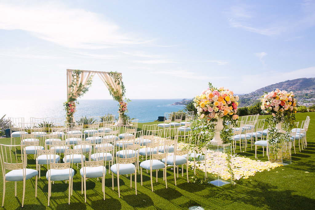 20 Outdoor Weddings That Will Make You Rethink Your Venue